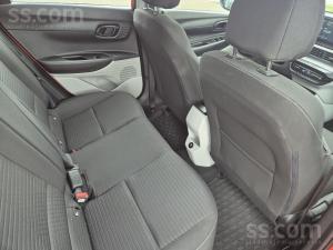 Sarkans Hyundai i20 2021 Liepāja, ar dzinēja tilpumu 1.00 L un nobraukumu 25 tūkst. km par 12990 €, foto 10 vietnē AUTOMOTO.COM.LV