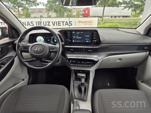 Red Hyundai i20 2021 in Liepaja, with an engine capacity of 1.00 L and mileage of 25 thousand km for 12990 €, photo 10 on AUTOMOTO.COM.LV