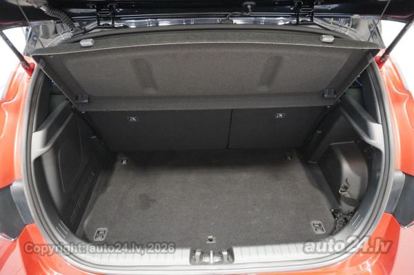 Sarkans Hyundai i20 2022 Tallina, ar dzinēja tilpumu 1.00 L un nobraukumu 48 tūkst. km par 15000 €, foto 7 vietnē AUTOMOTO.COM.LV