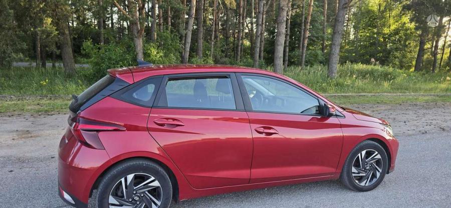 Sarkans Hyundai i20 2022 Jonava, ar dzinēja tilpumu 1.00 L un nobraukumu 142 tūkst. km par 11000 €, foto 1 vietnē AUTOMOTO.COM.LV