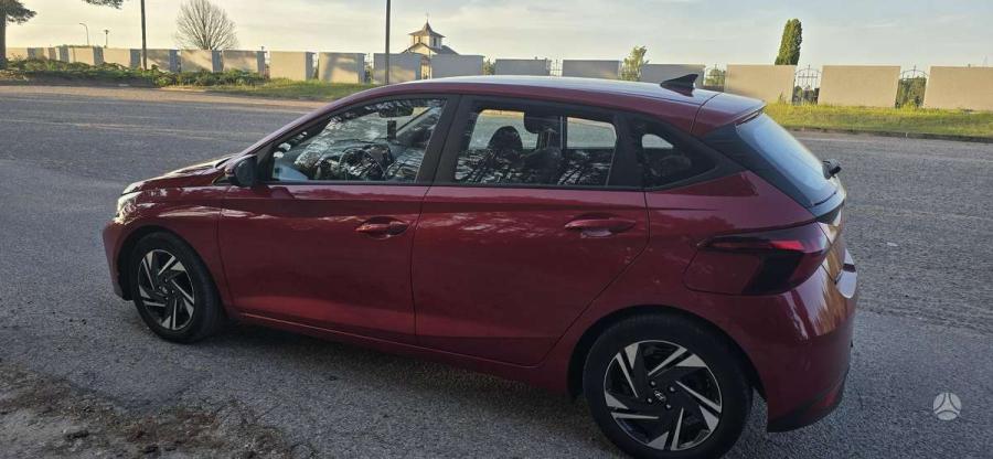 Sarkans Hyundai i20 2022 Jonava, ar dzinēja tilpumu 1.00 L un nobraukumu 142 tūkst. km par 11000 €, foto 3 vietnē AUTOMOTO.COM.LV
