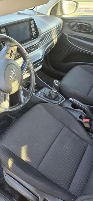 Sarkans Hyundai i20 2022 Jonava, ar dzinēja tilpumu 1.00 L un nobraukumu 142 tūkst. km par 11000 €, foto 4 vietnē AUTOMOTO.COM.LV