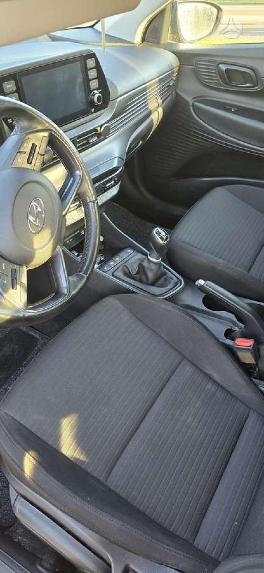 Sarkans Hyundai i20 2022 Jonava, ar dzinēja tilpumu 1.00 L un nobraukumu 142 tūkst. km par 11000 €, foto 4 vietnē AUTOMOTO.COM.LV