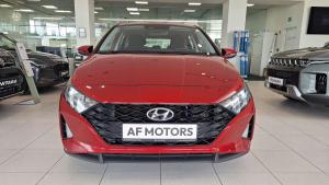Red Hyundai i20 2022 in Kaunas, with an engine capacity of 1.00 L and mileage of 146 thousand km for 9945 €, photo 6 on AUTOMOTO.COM.LV