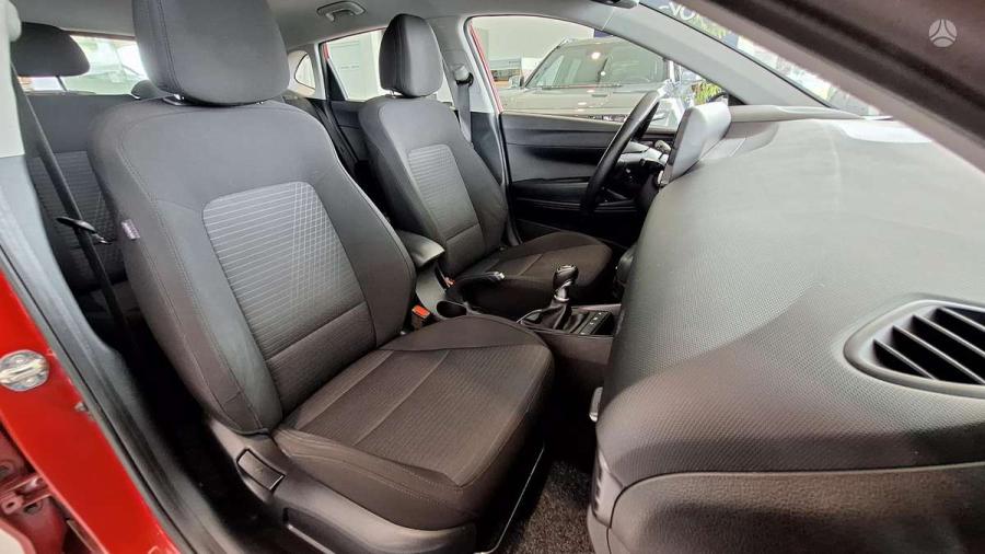 Red Hyundai i20 2022 in Kaunas, with an engine capacity of 1.00 L and mileage of 146 thousand km for 9945 €, photo 11 on AUTOMOTO.COM.LV