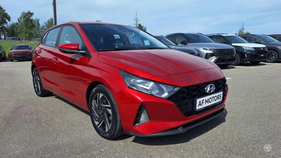 Red Hyundai i20 2022 in Kaunas, with an engine capacity of 1.00 L and mileage of 146 thousand km for 9945 €, photo 18 on AUTOMOTO.COM.LV
