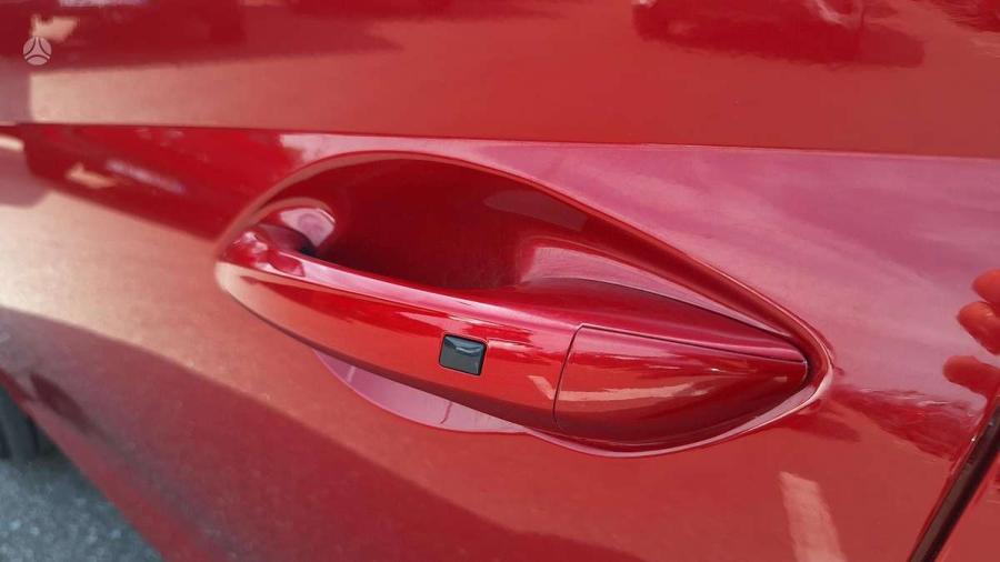 Red Hyundai i20 2022 in Kaunas, with an engine capacity of 1.00 L and mileage of 146 thousand km for 9945 €, photo 26 on AUTOMOTO.COM.LV