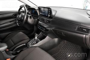 Sarkans Hyundai i20 2023 Rīga, ar dzinēja tilpumu 1.00 L un nobraukumu 55 tūkst. km par 14790 €, foto 15 vietnē AUTOMOTO.COM.LV