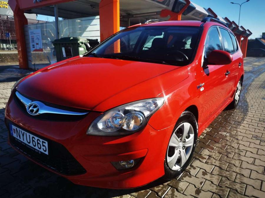 Sarkans Hyundai i20 2010 Viļņa, ar dzinēja tilpumu 1.60 L un nobraukumu 269 tūkst. km par 2350 €, foto 6 vietnē AUTOMOTO.COM.LV