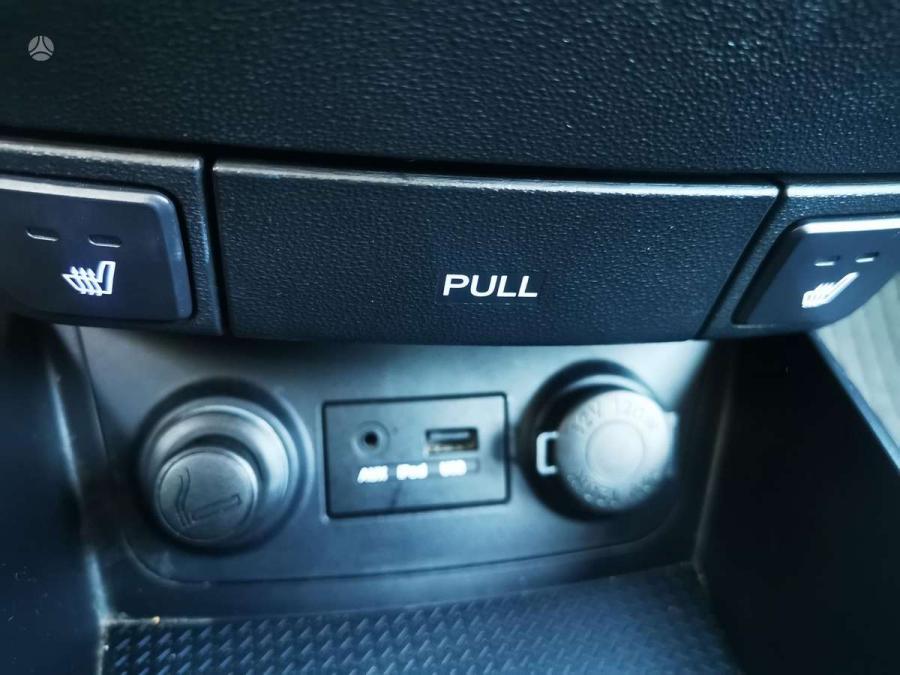 Sarkans Hyundai i20 2010 Viļņa, ar dzinēja tilpumu 1.60 L un nobraukumu 269 tūkst. km par 2350 €, foto 7 vietnē AUTOMOTO.COM.LV