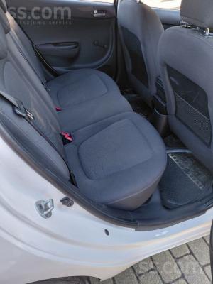 White Hyundai i20 2012 in Ventspils, with an engine capacity of 1.20 L and mileage of 174 thousand km for 2800 €, photo 7 on AUTOMOTO.COM.LV