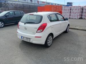 Balts Hyundai i20 2013 Rīga, ar dzinēja tilpumu 1.10 L un nobraukumu 227 tūkst. km par 2350 €, foto 3 vietnē AUTOMOTO.COM.LV