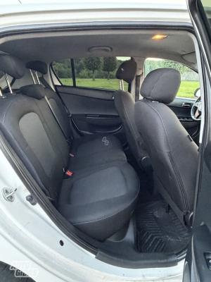 Balts Hyundai i20 2013 Kauņa, ar dzinēja tilpumu 1.40 L un nobraukumu 206 tūkst. km par 3000 €, foto 14 vietnē AUTOMOTO.COM.LV
