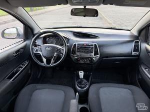 Balts Hyundai i20 2013 Kauņa, ar dzinēja tilpumu 1.40 L un nobraukumu 206 tūkst. km par 3000 €, foto 16 vietnē AUTOMOTO.COM.LV