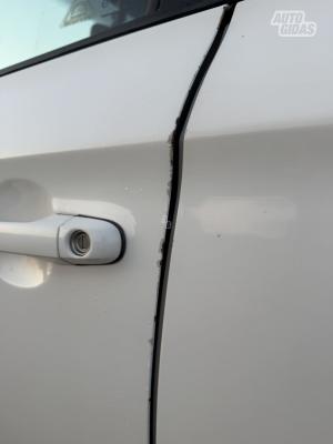 Balts Hyundai i20 2013 Kauņa, ar dzinēja tilpumu 1.40 L un nobraukumu 206 tūkst. km par 3000 €, foto 22 vietnē AUTOMOTO.COM.LV