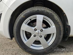 Balts Hyundai i20 2014 Tallina, ar dzinēja tilpumu 1.20 L un nobraukumu 125 tūkst. km par 3900 €, foto 5 vietnē AUTOMOTO.COM.LV