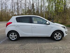 Balts Hyundai i20 2014 Tallina, ar dzinēja tilpumu 1.20 L un nobraukumu 125 tūkst. km par 3900 €, foto 7 vietnē AUTOMOTO.COM.LV