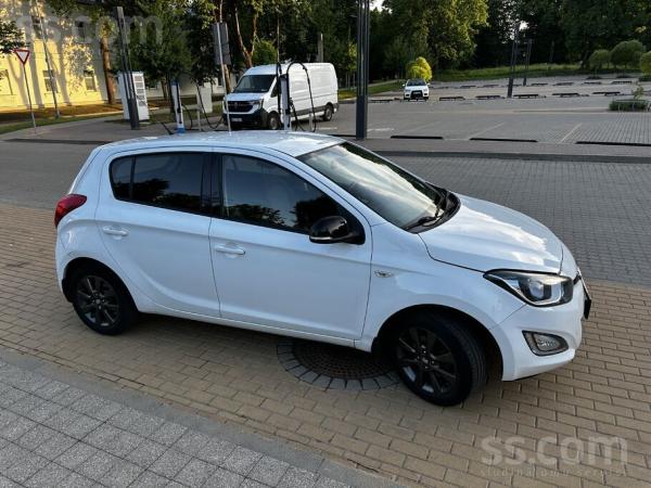 Balts Hyundai i20 2014 Rīga, ar dzinēja tilpumu 1.20 L un nobraukumu 0 tūkst. km par 2700 €, foto 6 vietnē AUTOMOTO.COM.LV