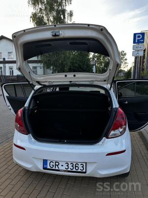 Balts Hyundai i20 2014 Rīga, ar dzinēja tilpumu 1.20 L un nobraukumu 0 tūkst. km par 2700 €, foto 15 vietnē AUTOMOTO.COM.LV