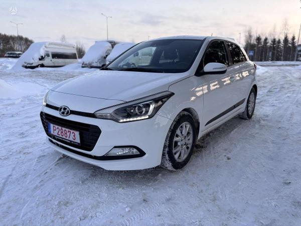 Balts Hyundai i20 2016 Gargždai, ar dzinēja tilpumu 1.00 L un nobraukumu 112 tūkst. km par 6999 €, foto 9 vietnē AUTOMOTO.COM.LV
