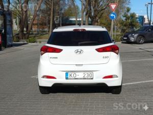 Белый Хендай и20 2016 в Рига, объемом двигателя 1.10 л и пробегом 182 тыс. км за 4200 €, фото 5 на AUTOMOTO.COM.LV