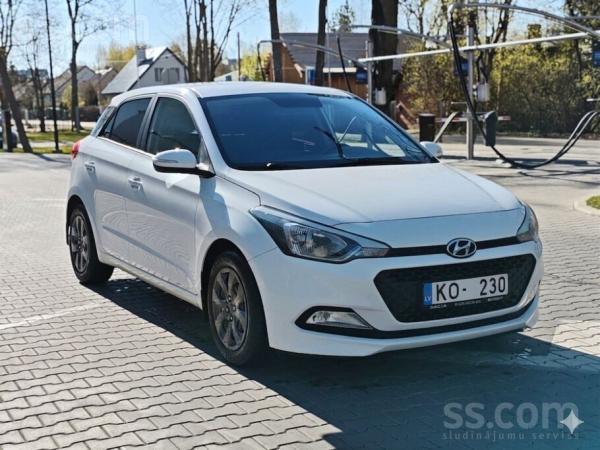 Белый Хендай и20 2016 в Рига, объемом двигателя 1.10 л и пробегом 182 тыс. км за 4200 €, фото 8 на AUTOMOTO.COM.LV