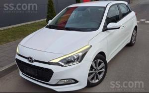 White Hyundai i20 2016 in Riga, with an engine capacity of 1.10 L and mileage of 285 thousand km for 9400 €, photo  on AUTOMOTO.COM.LV