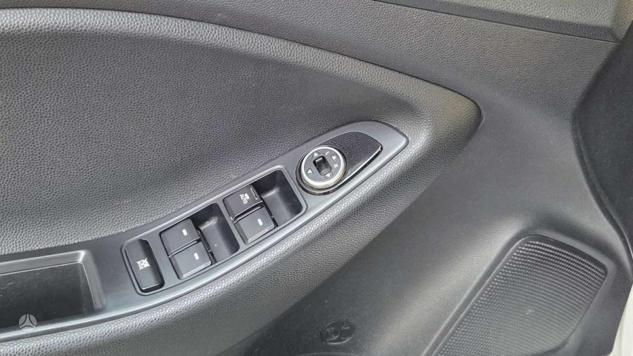 Balts Hyundai i20 2016 Panevēža, ar dzinēja tilpumu 1.25 L un nobraukumu 260 tūkst. km par 4950 €, foto 9 vietnē AUTOMOTO.COM.LV