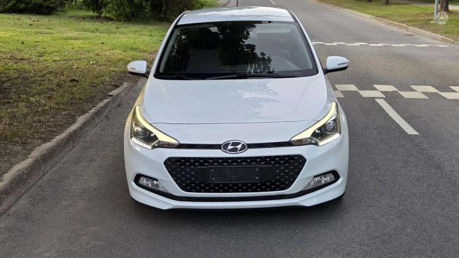 Balts Hyundai i20 2016 Panevēža, ar dzinēja tilpumu 1.25 L un nobraukumu 260 tūkst. km par 4950 €, foto 15 vietnē AUTOMOTO.COM.LV