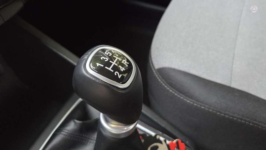 Balts Hyundai i20 2016 Panevēža, ar dzinēja tilpumu 1.25 L un nobraukumu 260 tūkst. km par 4950 €, foto 25 vietnē AUTOMOTO.COM.LV