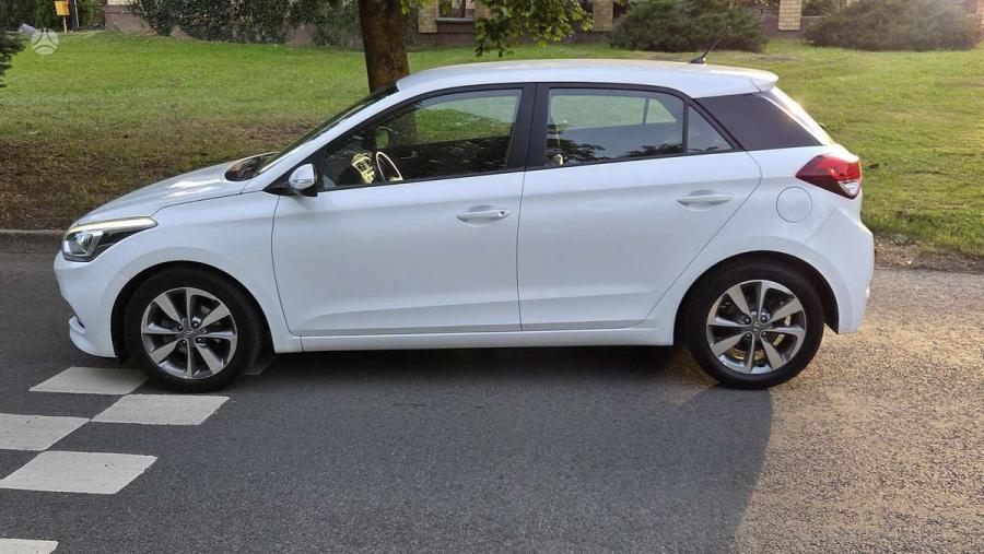 Balts Hyundai i20 2016 Panevēža, ar dzinēja tilpumu 1.25 L un nobraukumu 260 tūkst. km par 4950 €, foto 29 vietnē AUTOMOTO.COM.LV