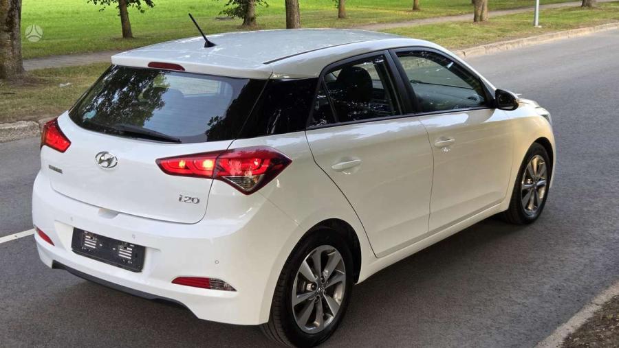 Balts Hyundai i20 2016 Panevēža, ar dzinēja tilpumu 1.25 L un nobraukumu 260 tūkst. km par 4950 €, foto 43 vietnē AUTOMOTO.COM.LV