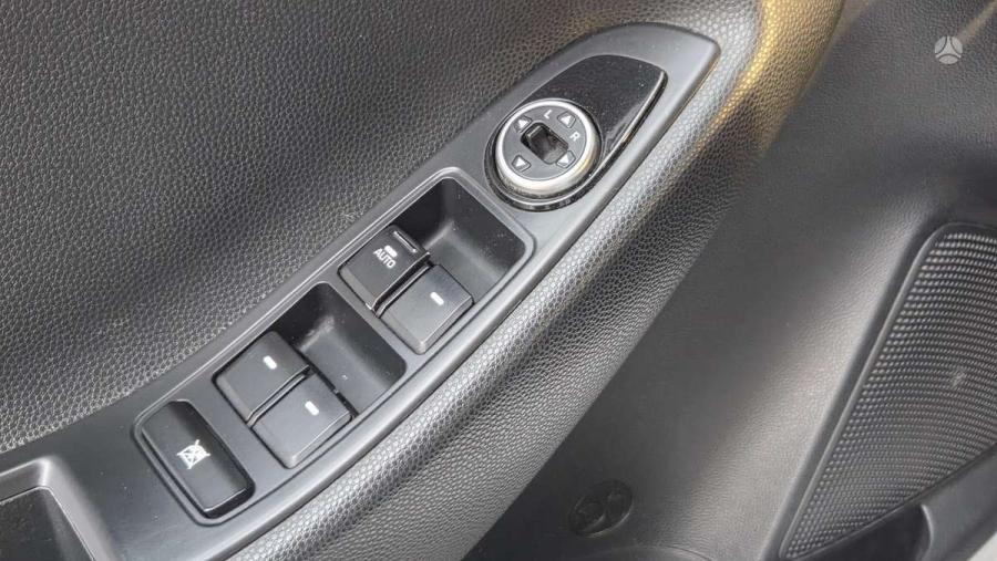 Balts Hyundai i20 2016 Panevēža, ar dzinēja tilpumu 1.25 L un nobraukumu 260 tūkst. km par 4699 €, foto 9 vietnē AUTOMOTO.COM.LV