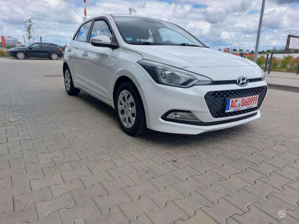 Balts Hyundai i20 2017 Viļņa, ar dzinēja tilpumu 1.30 L un nobraukumu 162 tūkst. km par 5850 €, foto 7 vietnē AUTOMOTO.COM.LV