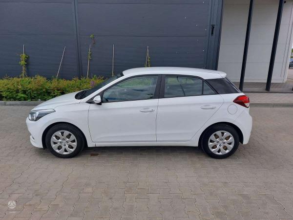 Balts Hyundai i20 2017 Viļņa, ar dzinēja tilpumu 1.30 L un nobraukumu 162 tūkst. km par 5850 €, foto 6 vietnē AUTOMOTO.COM.LV