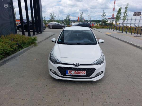 Balts Hyundai i20 2017 Viļņa, ar dzinēja tilpumu 1.30 L un nobraukumu 162 tūkst. km par 5850 €, foto 8 vietnē AUTOMOTO.COM.LV