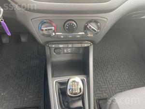 Balts Hyundai i20 2017 Rīga, ar dzinēja tilpumu 1.20 L un nobraukumu 125 tūkst. km par 5300 €, foto 8 vietnē AUTOMOTO.COM.LV