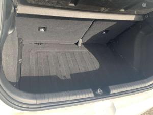 White Hyundai i20 2017 in Vilnius, with an engine capacity of 1.25 L and mileage of 127 thousand km for 7700 €, photo 16 on AUTOMOTO.COM.LV