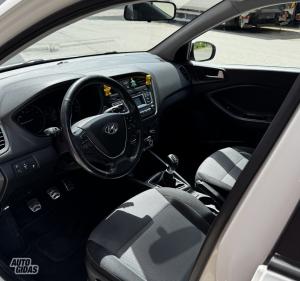 Balts Hyundai i20 2017 Viļņa, ar dzinēja tilpumu 0.90 L un nobraukumu 107 tūkst. km par 7800 €, foto 10 vietnē AUTOMOTO.COM.LV