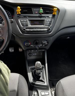 Balts Hyundai i20 2017 Viļņa, ar dzinēja tilpumu 0.90 L un nobraukumu 107 tūkst. km par 7800 €, foto 11 vietnē AUTOMOTO.COM.LV