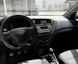 Balts Hyundai i20 2017 Viļņa, ar dzinēja tilpumu 0.90 L un nobraukumu 107 tūkst. km par 7800 €, foto 14 vietnē AUTOMOTO.COM.LV