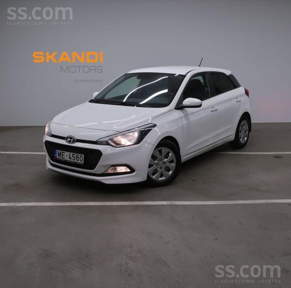 White Hyundai i20 2018 in Riga, with an engine capacity of 1.20 L and mileage of 195 thousand km for 5790 €, photo 1 on AUTOMOTO.COM.LV