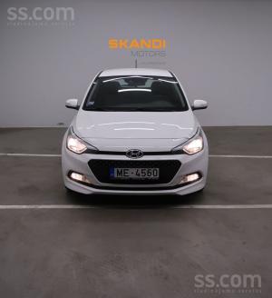 White Hyundai i20 2018 in Riga, with an engine capacity of 1.20 L and mileage of 195 thousand km for 5790 €, photo 2 on AUTOMOTO.COM.LV
