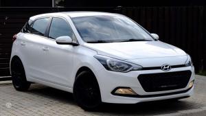 White Hyundai i20 2018 in Marijampole, with an engine capacity of 1.25 L and mileage of 174 thousand km for 6750 €, photo  on AUTOMOTO.COM.LV