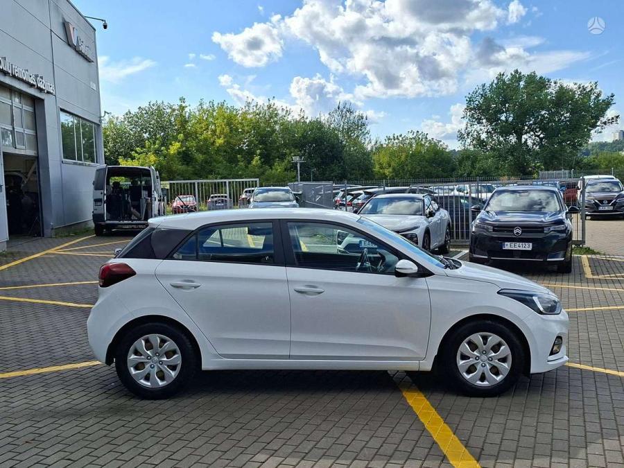 Balts Hyundai i20 2018 Viļņa, ar dzinēja tilpumu 1.25 L un nobraukumu 127 tūkst. km par 6500 €, foto 6 vietnē AUTOMOTO.COM.LV