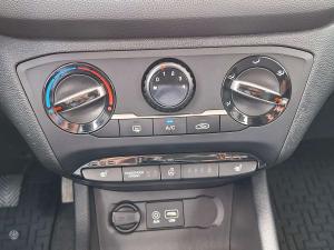 Balts Hyundai i20 2018 Viļņa, ar dzinēja tilpumu 1.25 L un nobraukumu 127 tūkst. km par 6500 €, foto 12 vietnē AUTOMOTO.COM.LV