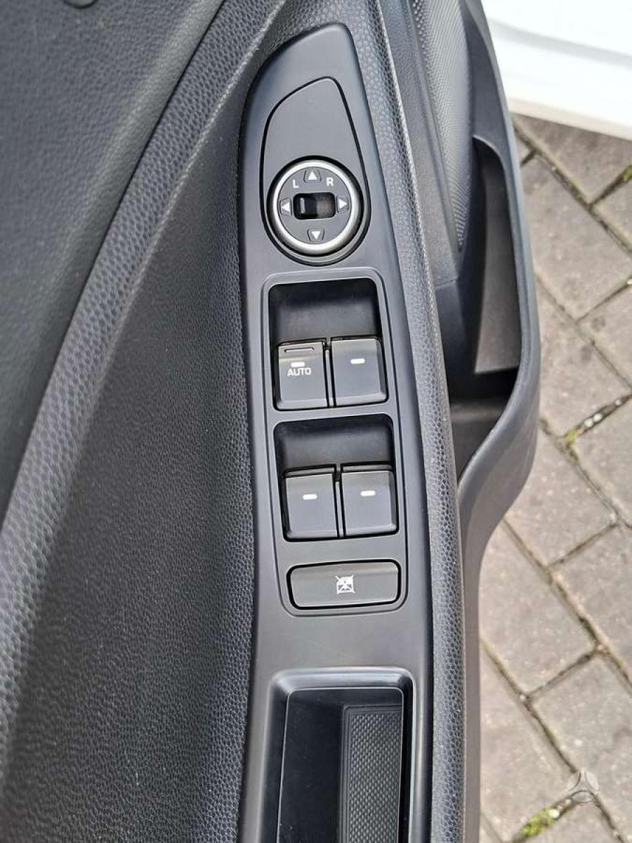 Balts Hyundai i20 2018 Viļņa, ar dzinēja tilpumu 1.25 L un nobraukumu 127 tūkst. km par 6500 €, foto 13 vietnē AUTOMOTO.COM.LV