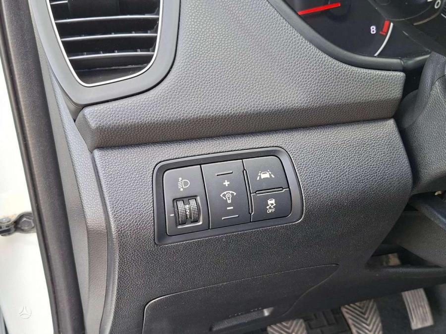 Balts Hyundai i20 2018 Viļņa, ar dzinēja tilpumu 1.25 L un nobraukumu 127 tūkst. km par 6500 €, foto 14 vietnē AUTOMOTO.COM.LV