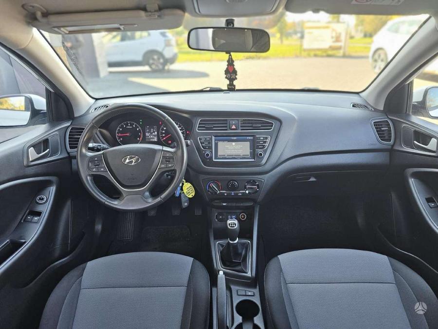 Balts Hyundai i20 2019 Kauņa, ar dzinēja tilpumu 1.25 L un nobraukumu 144 tūkst. km par 7599 €, foto 7 vietnē AUTOMOTO.COM.LV
