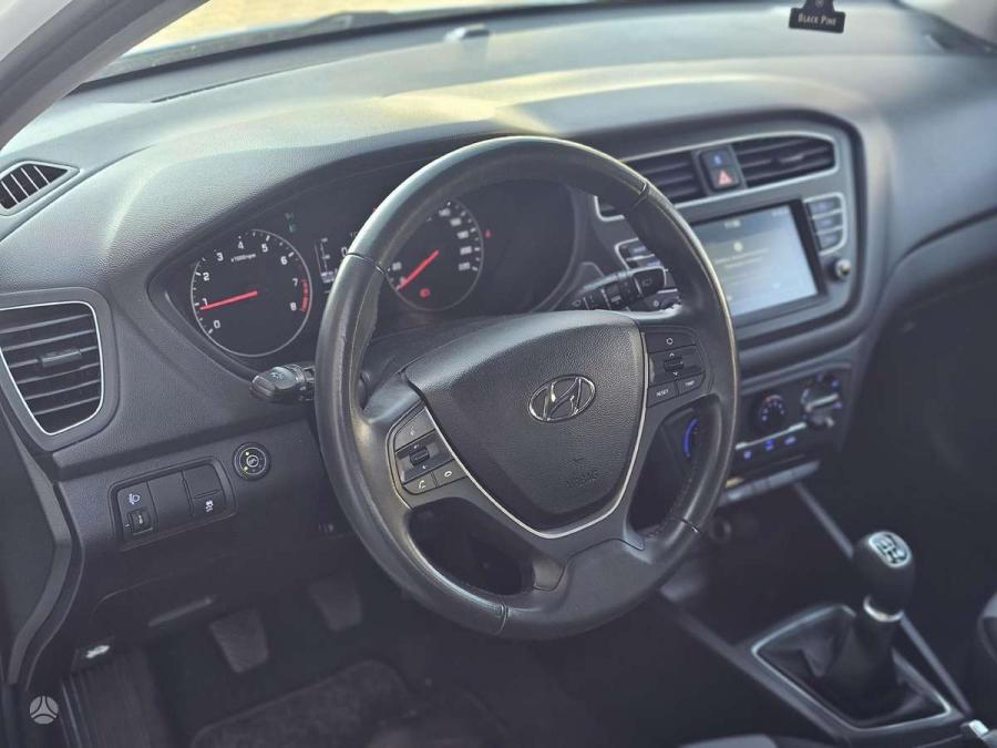 Balts Hyundai i20 2019 Kauņa, ar dzinēja tilpumu 1.25 L un nobraukumu 144 tūkst. km par 7599 €, foto 9 vietnē AUTOMOTO.COM.LV